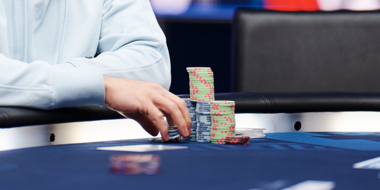 Lo staking nel poker: cos’è e come funziona