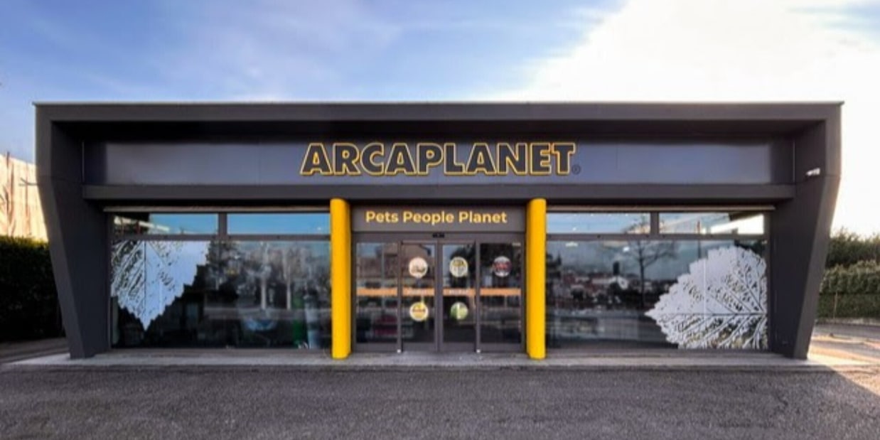 Arcaplanet entra a far parte di uno dei più grandi gruppi di pet care retail in Europa
