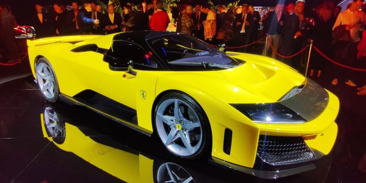 Ferrari F80, la nuova supercar da 1.200 cv si svela a Imola