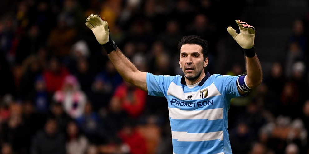 Super Buffon incanta a San Siro. All'estero: "Non ha 45 anni"