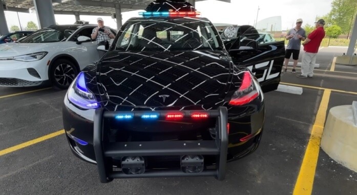 Model PD, se la polizia va in Tesla